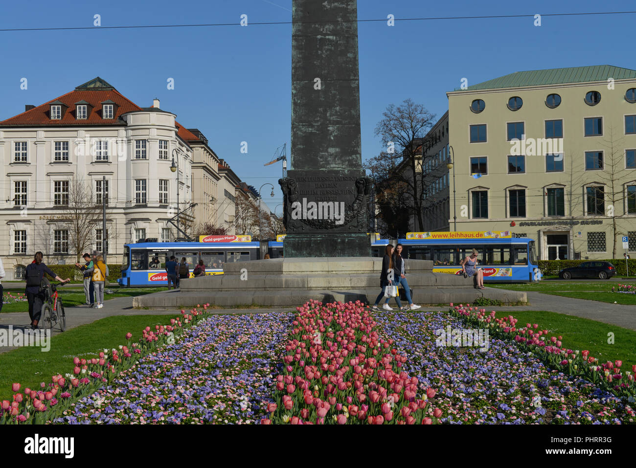 Obelisk, Karolinenplatz, Muenchen, Bayern, Deutschland Stock Photo - Alamy