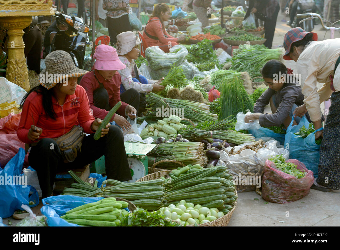CAMBODIA SIEM REAP MORNING MARKET Stock Photo - Alamy