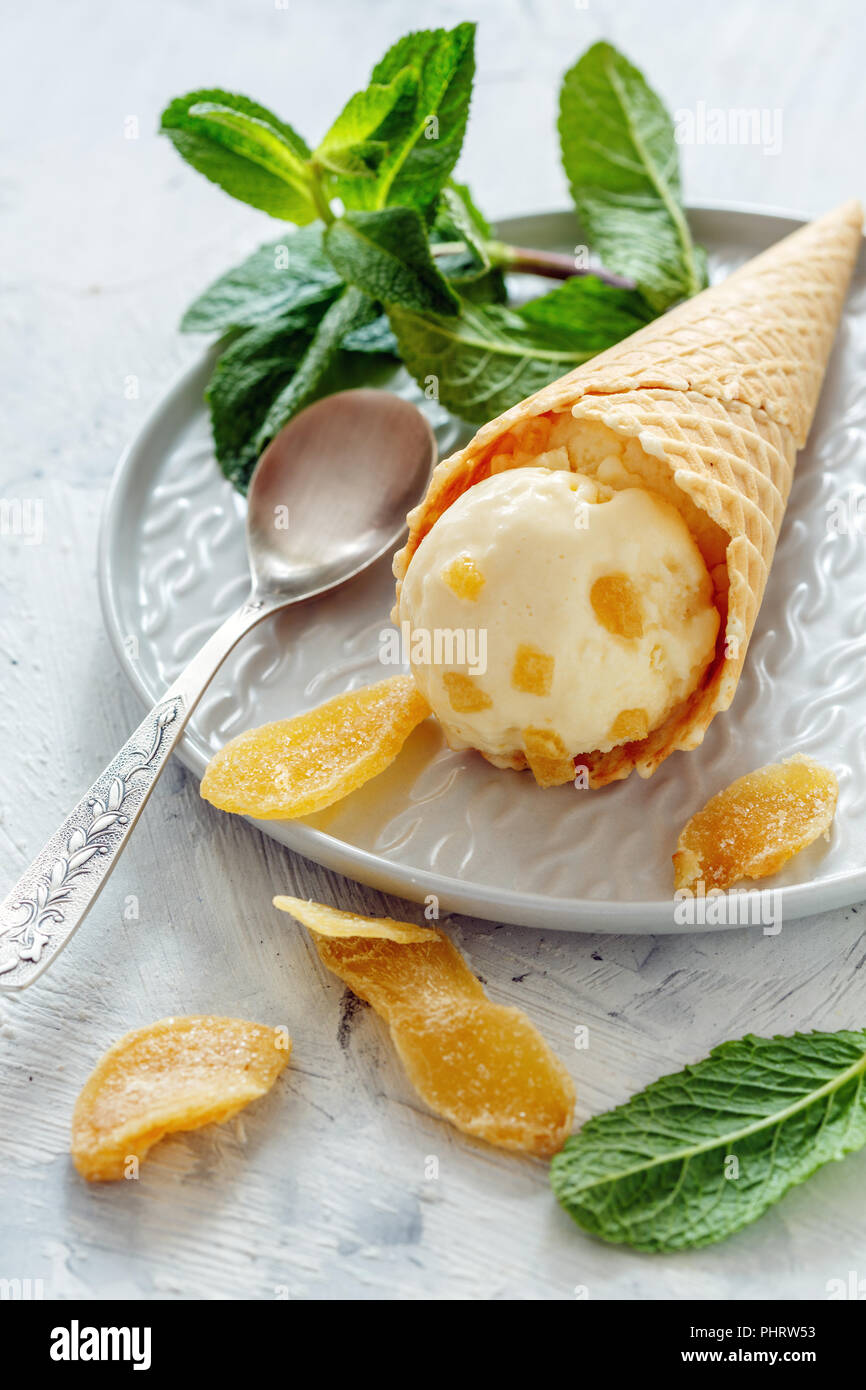 Ginger ice cream with slices of candied ginger Stock Photo - Alamy