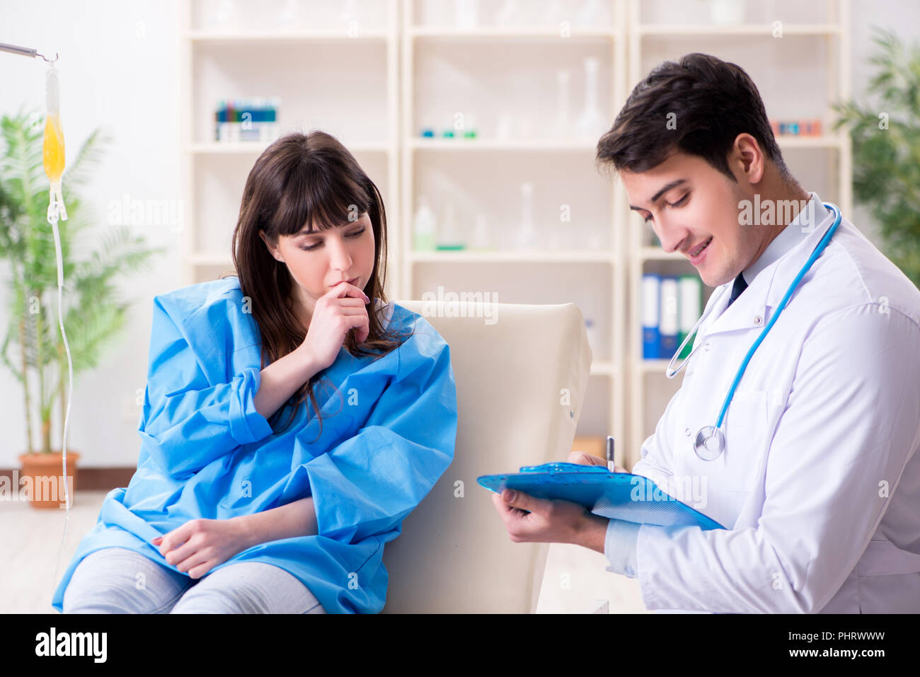 Doctor discussing blood transfusion with patient Stock Photo - Alamy