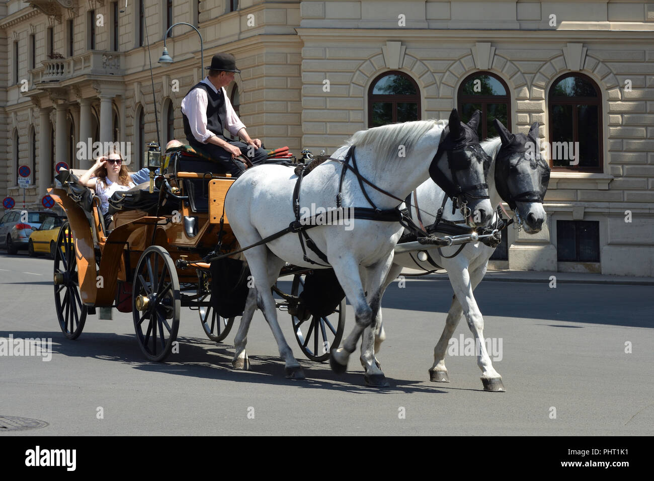 Fiaker ride hi-res stock photography and images - Alamy
