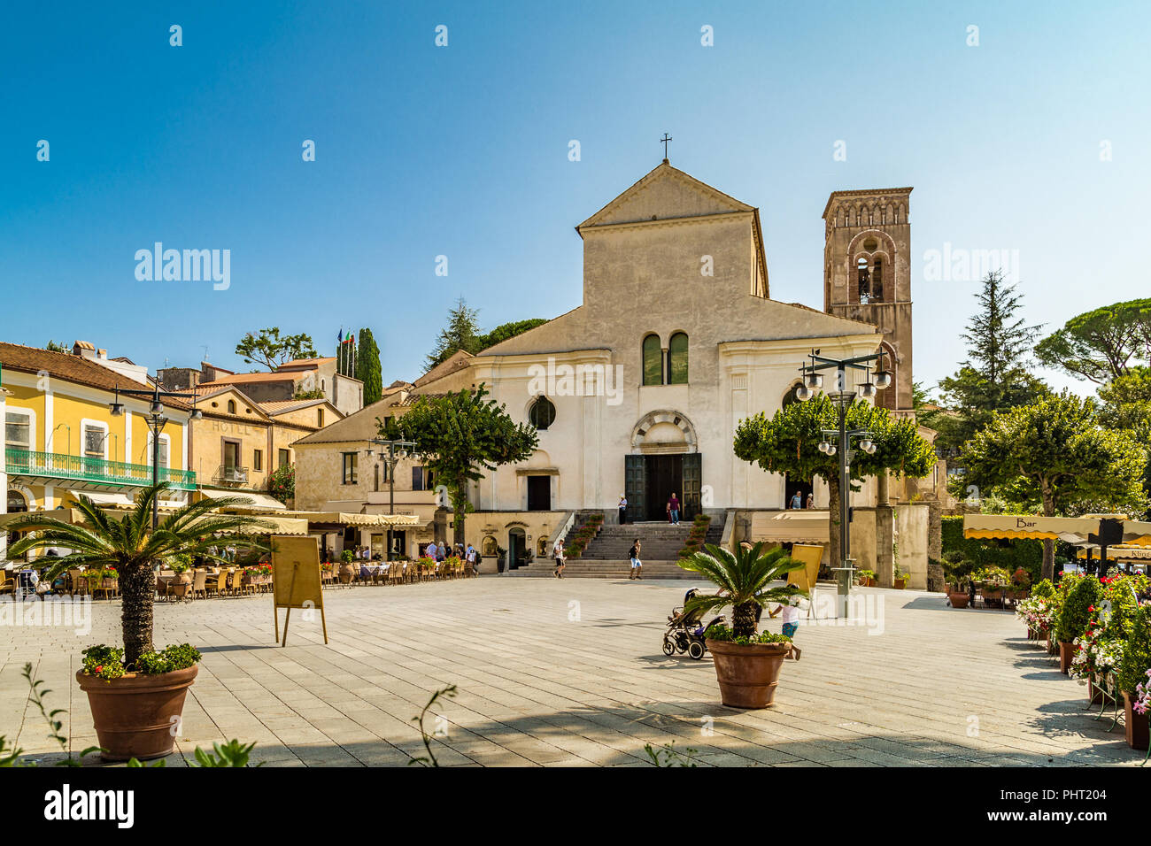RAVELLO (SA), ITALY - AUGUST 29, 2018: tourists visiting Ravello ...