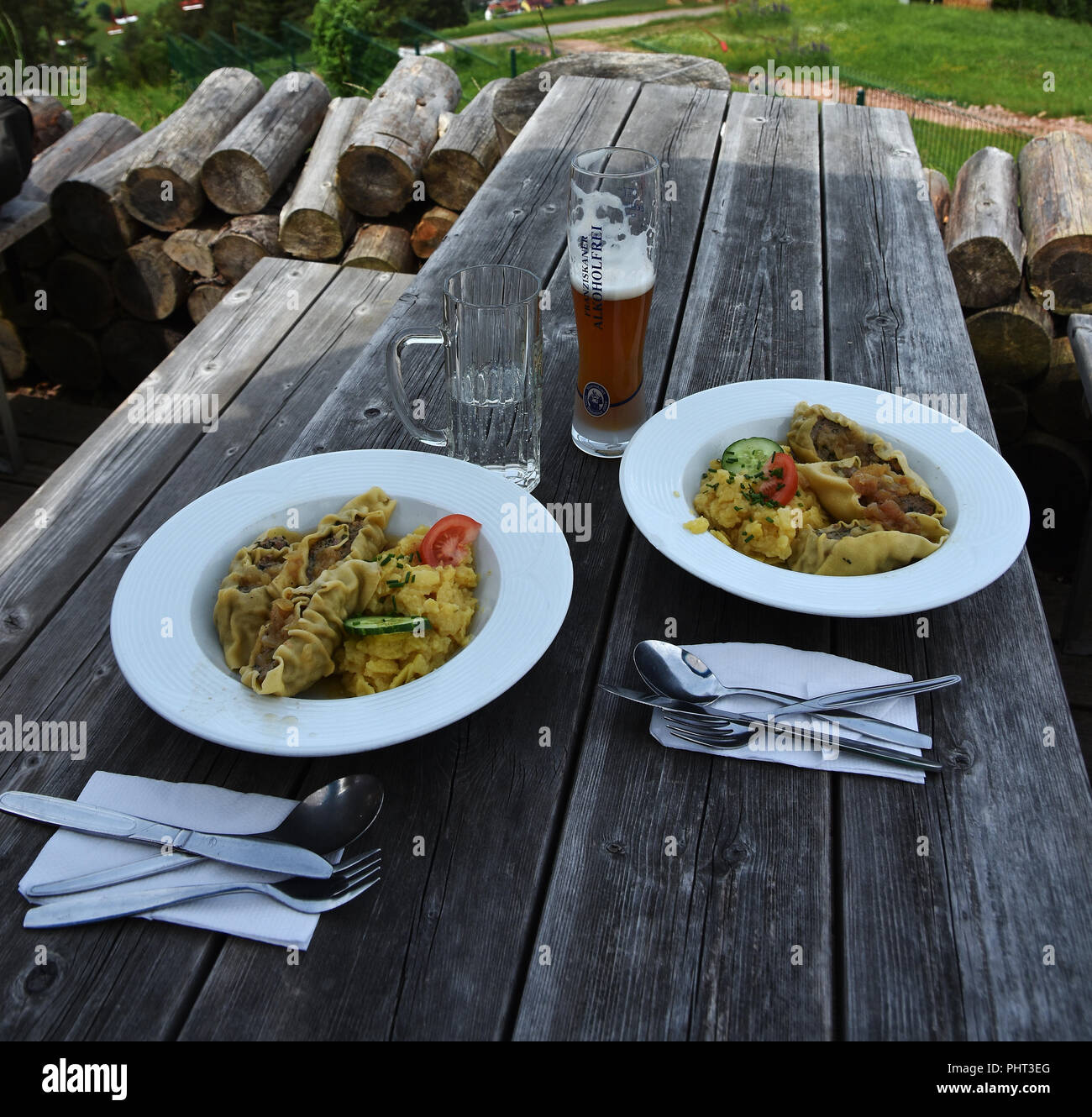 Huettenmahlzeit hi-res stock photography and images - Alamy