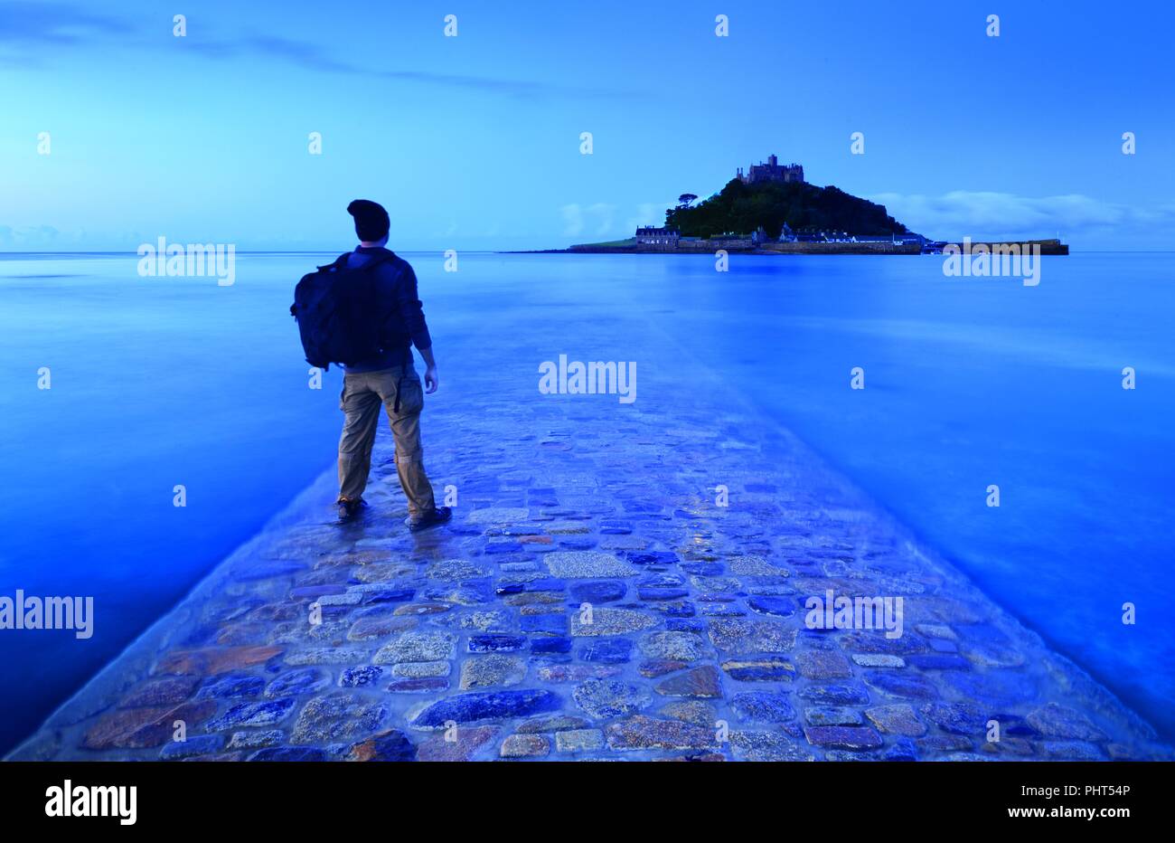 Paveed road hi-res stock photography and images - Alamy