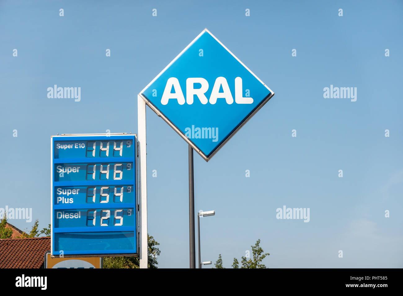 Petrol station price list hi-res stock photography and images - Alamy