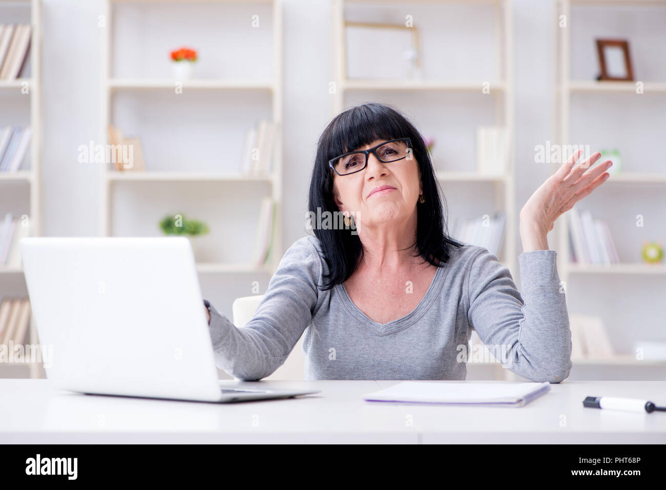 Frustrated woman struggling work hi-res stock photography and images ...