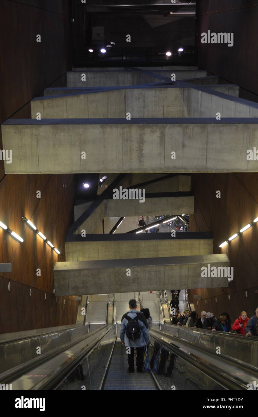 Kalvin ter metro station hi-res stock photography and images - Alamy