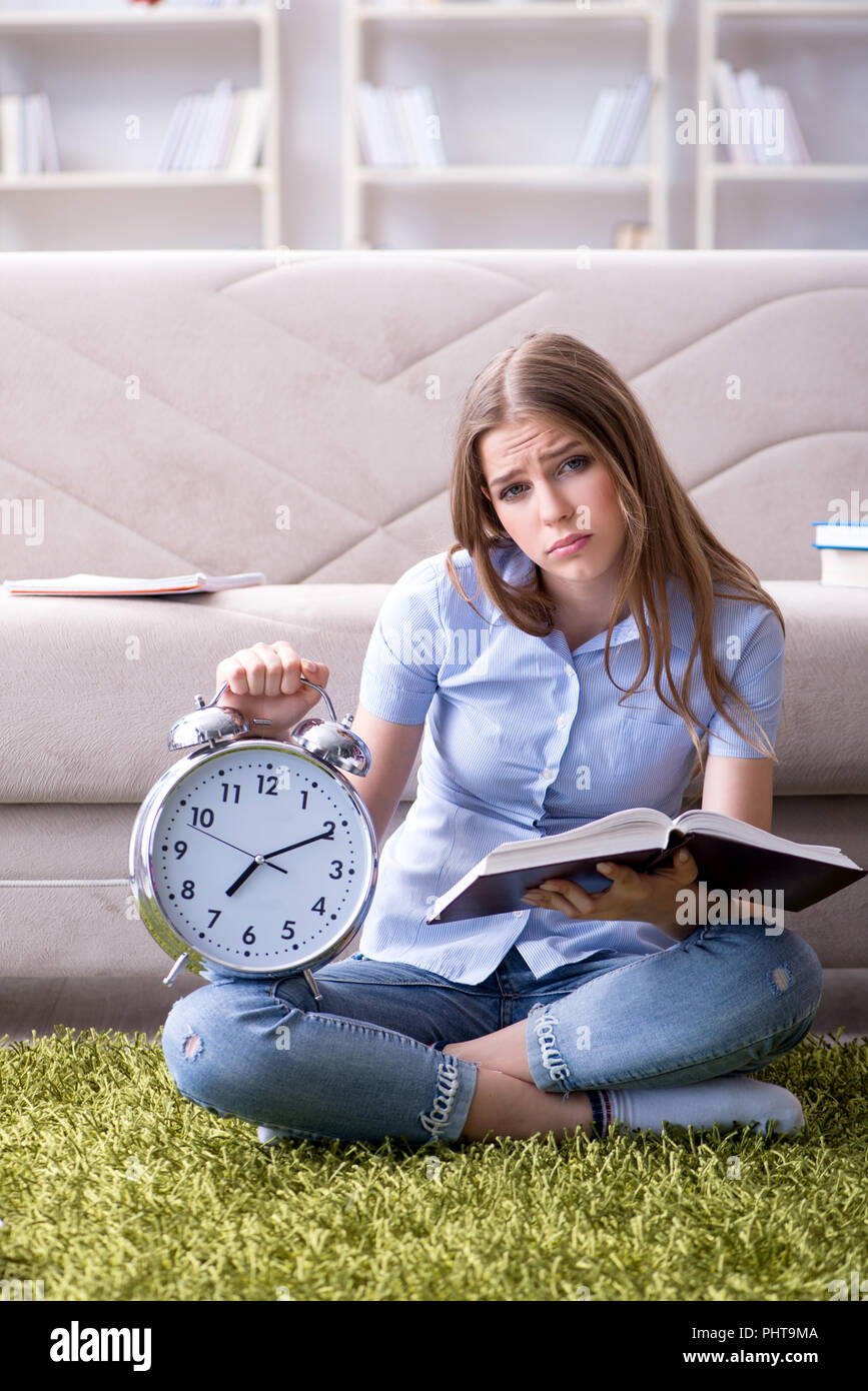 Failing student hi-res stock photography and images - Alamy