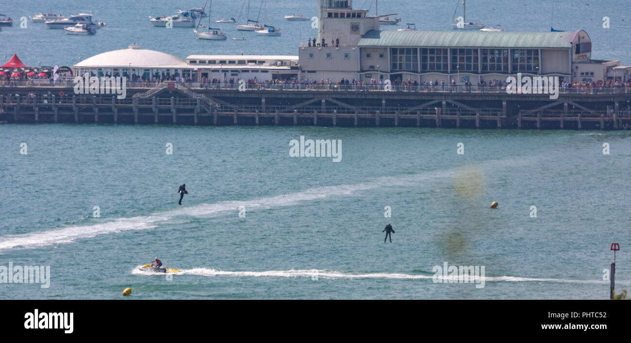 UK Bournemouth Air Festival is in its 0th year, crowds flock to see the ...