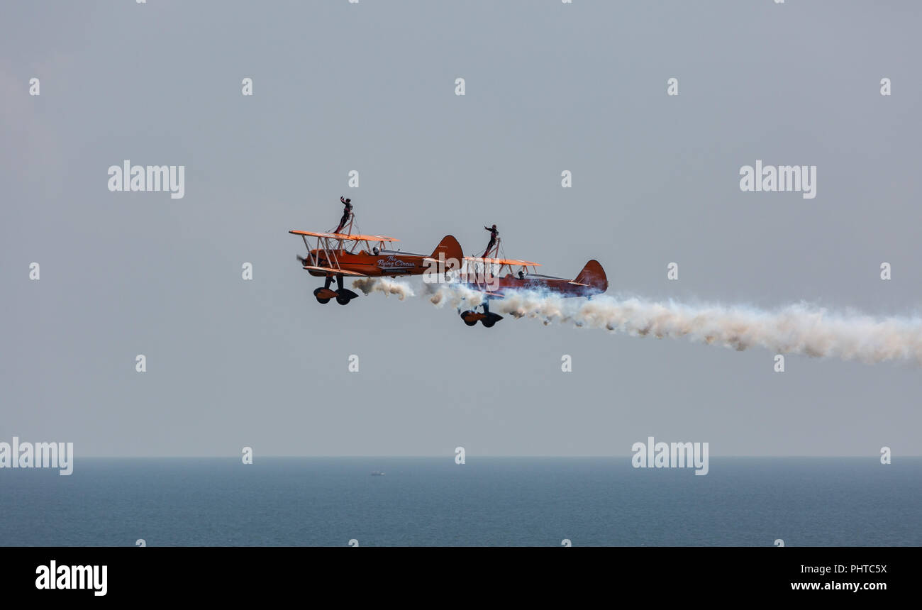 UK Bournemouth Air Festival is in its 0th year, crowds flock to see the ...