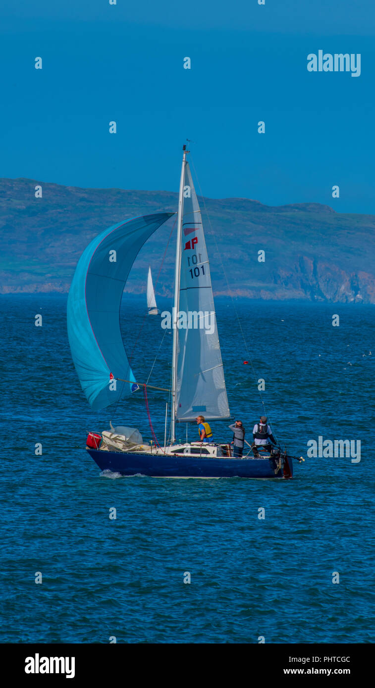 Irish sailing boats hi-res stock photography and images - Alamy
