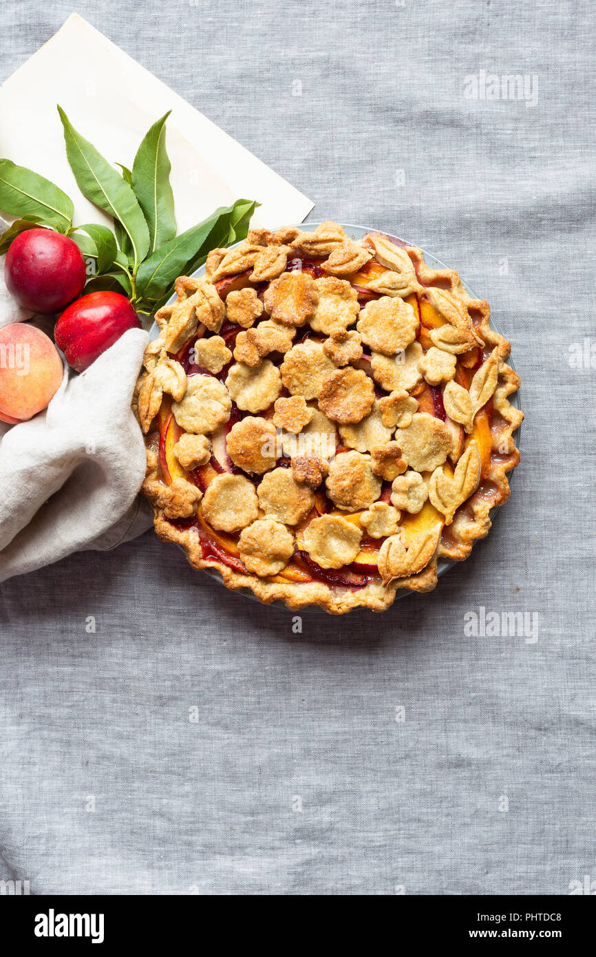 Wash fruits hi-res stock photography and images - Alamy