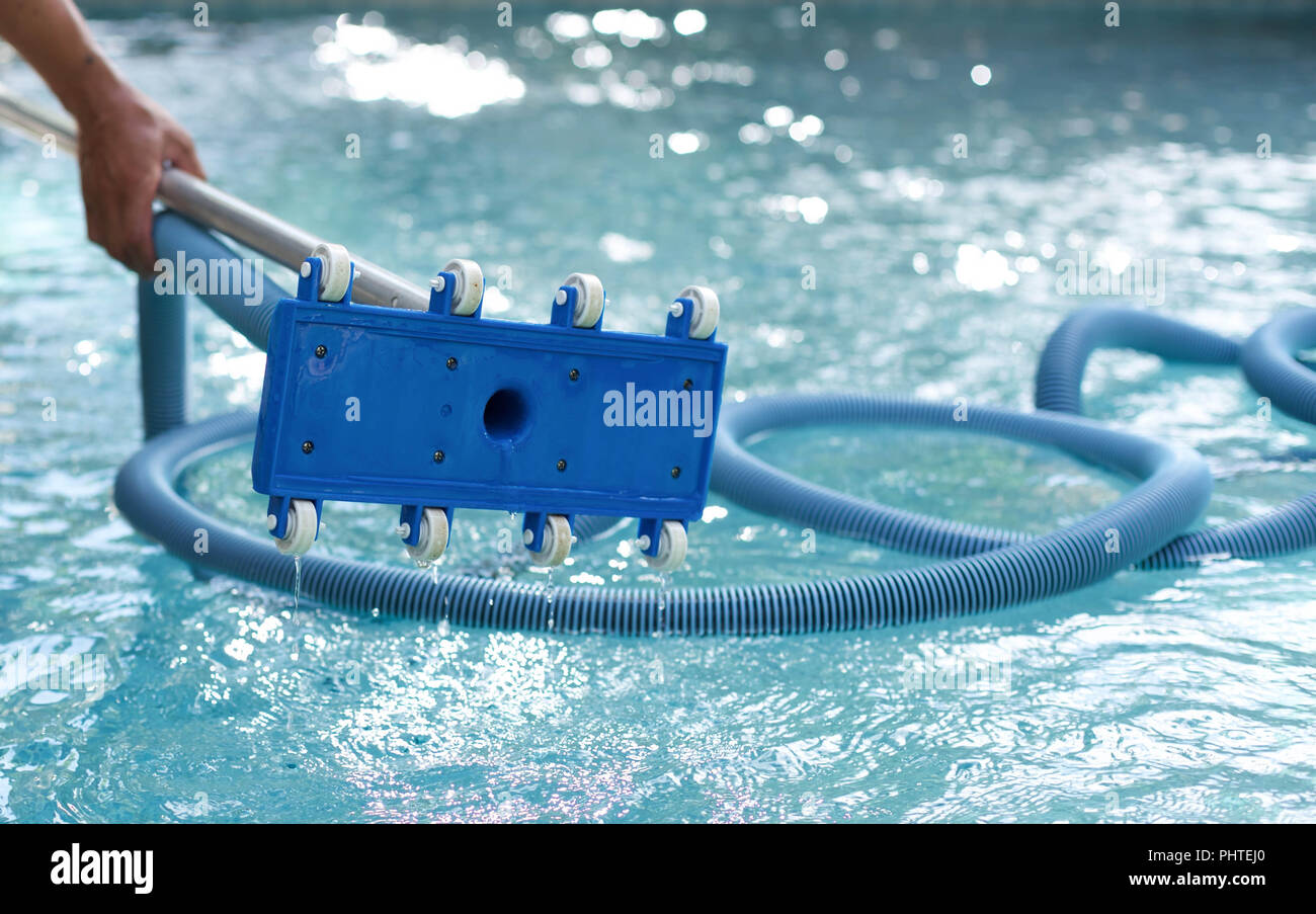 Pool cleaner machine hi-res stock photography and images - Alamy