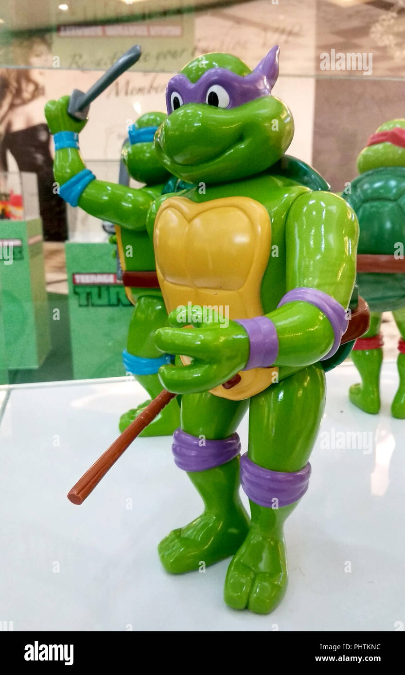 Teenage mutant turtles cartoon hi-res stock photography and images - Alamy