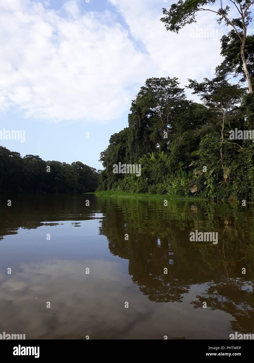 Wide large river hi-res stock photography and images - Alamy