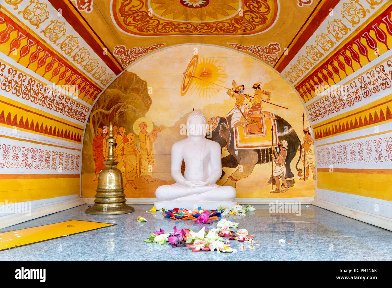 Buddha figure at Thuparama stupa, Anuradhapura, Sri Lanka Stock Photo ...