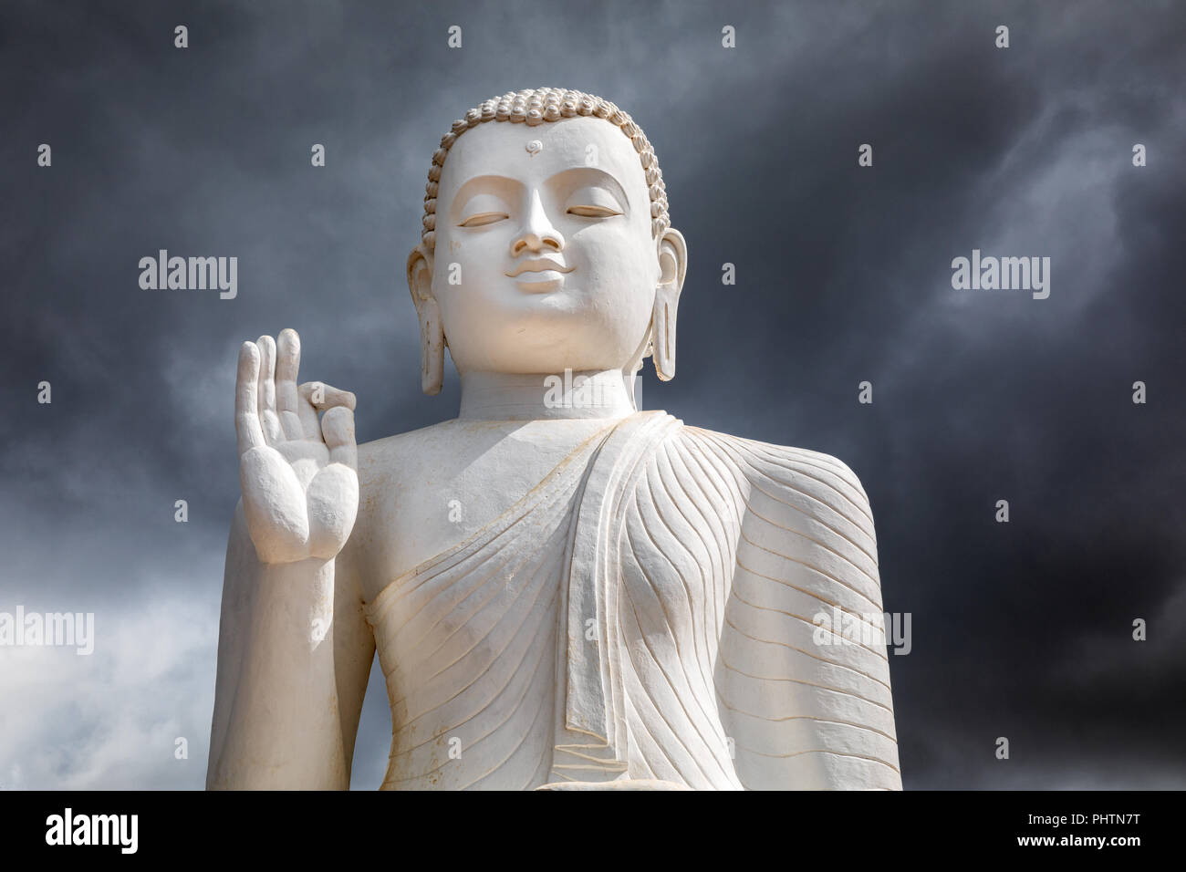 Sri lankan hands hi-res stock photography and images - Alamy