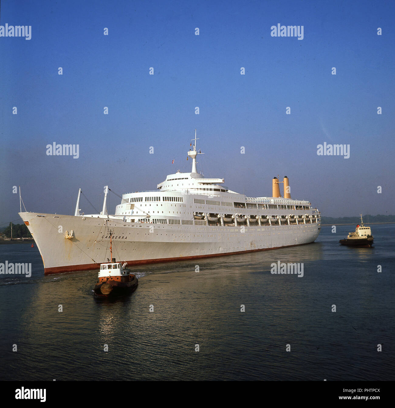 Ss Canberra High Resolution Stock Photography and Images - Alamy