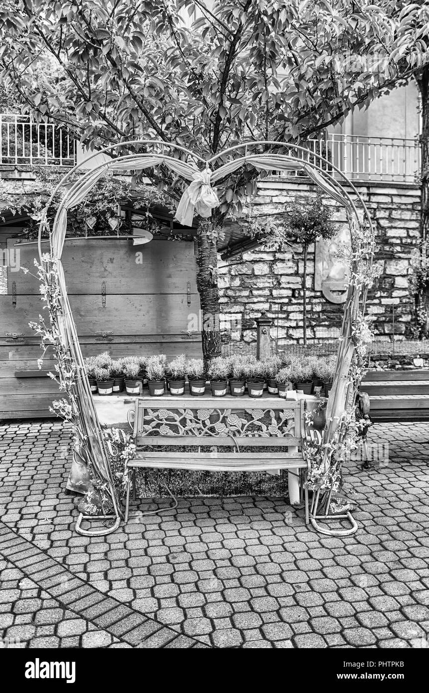 Flowers heart on wood Black and White Stock Photos & Images - Alamy