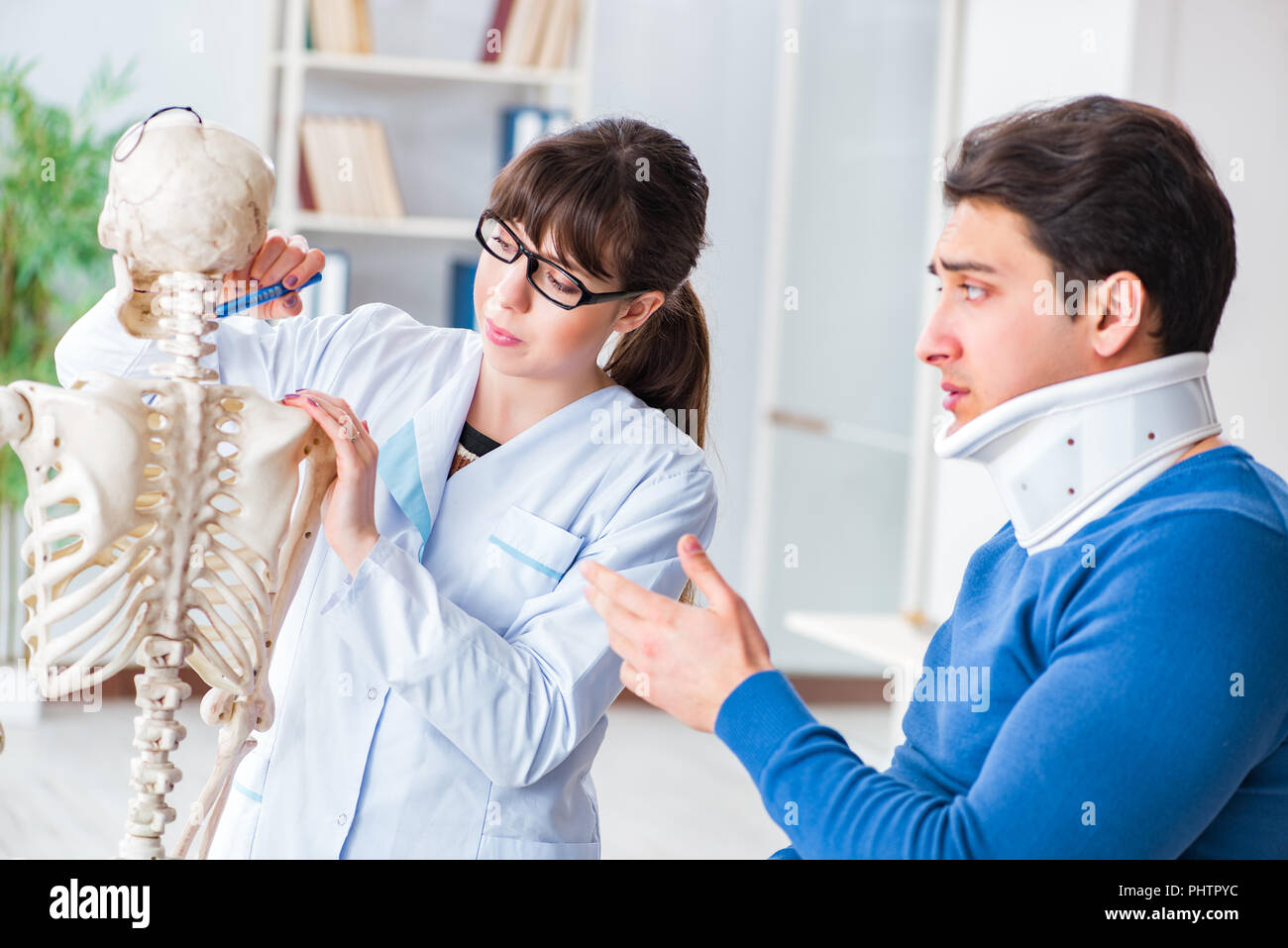 Woman whiplash anatomy hi-res stock photography and images - Alamy
