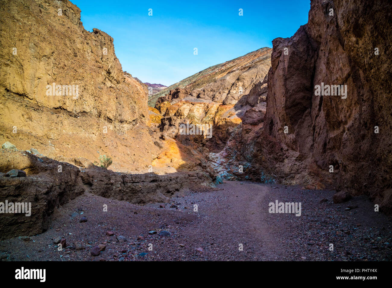 Beautiful mountain ridges landscape hi-res stock photography and images ...