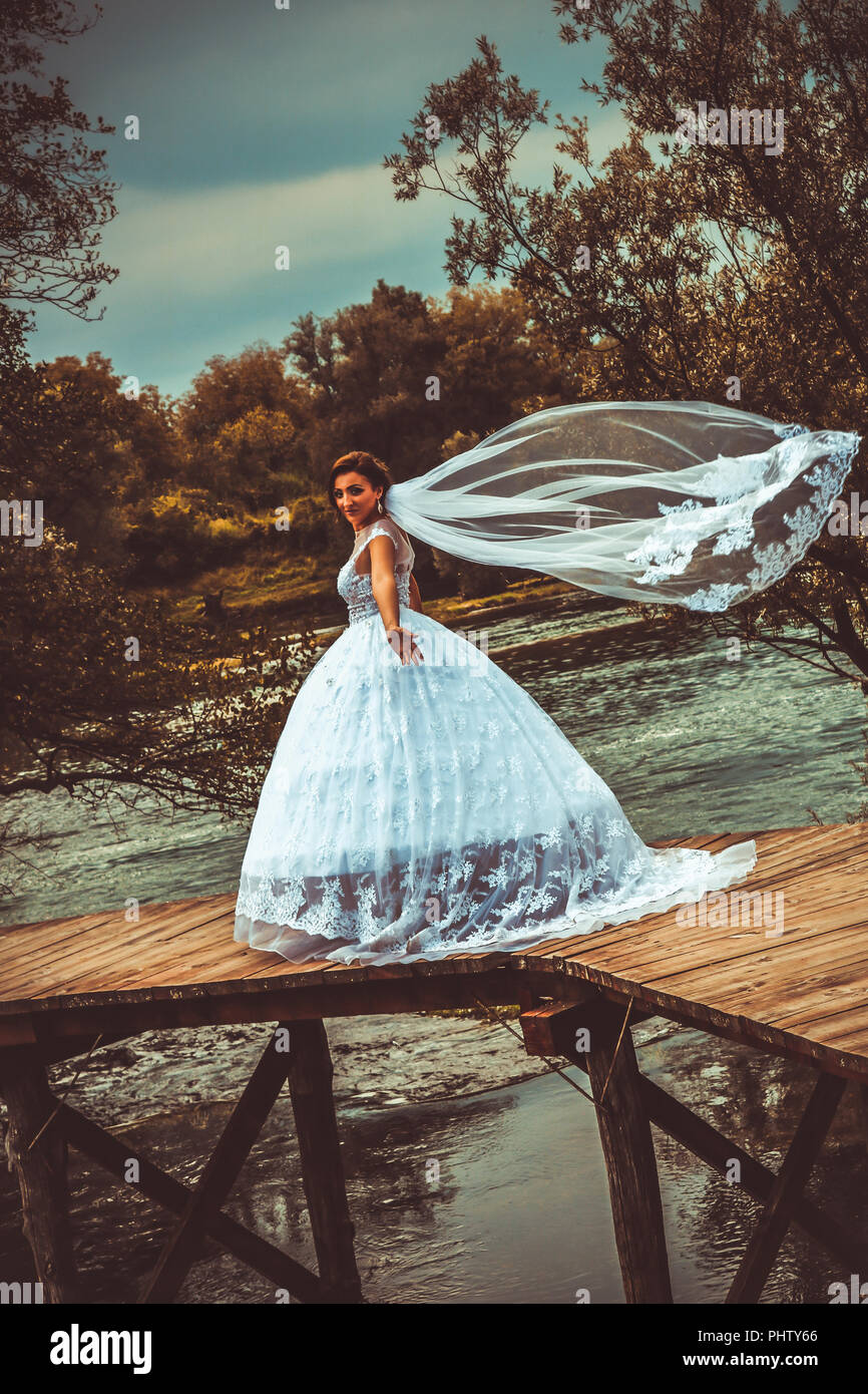 Shooting the bride hi-res stock photography and images - Alamy