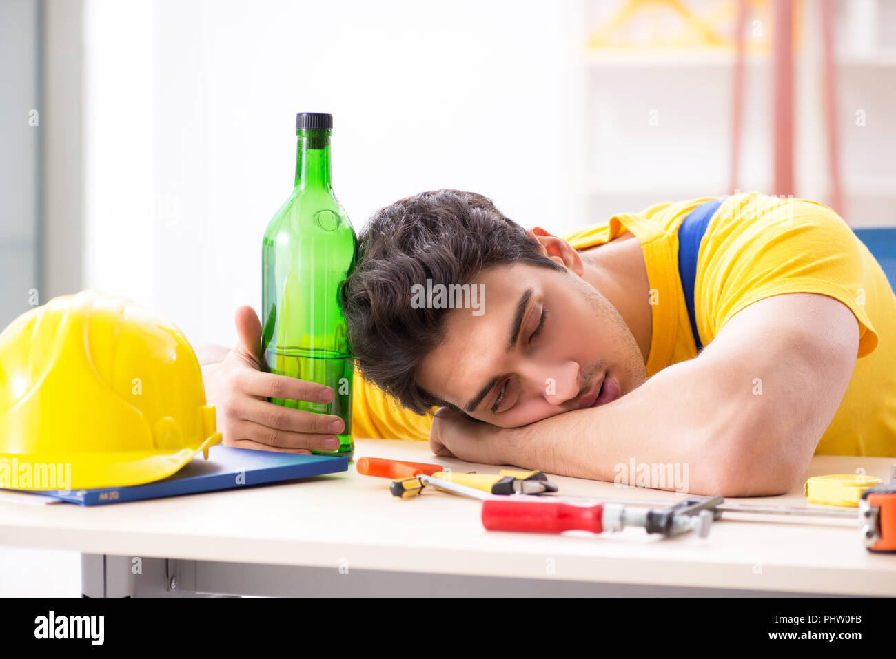 Builder napping hi-res stock photography and images - Alamy