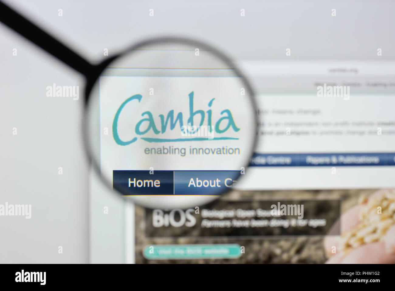 Milan, Italy - August 20, 2018: Cambia website homepage. Cambia logo visible Stock Photo - Alamy