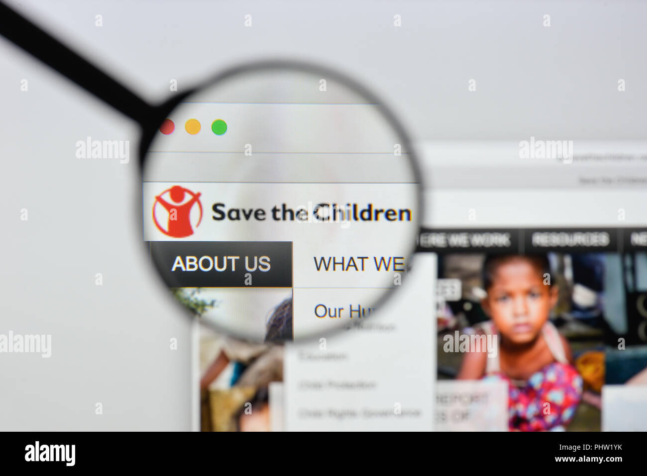 Save the children logo hi-res stock photography and images - Alamy