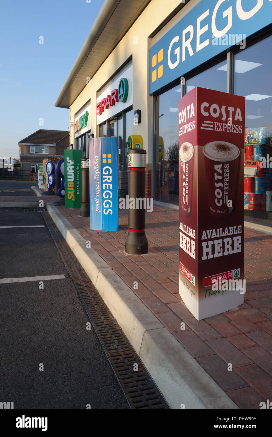 New Shop units at Thurcroft Shopping precinct Stock Photo - Alamy