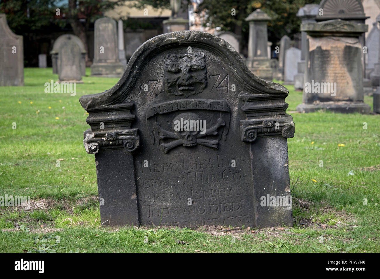 18th century headstone in South Leith Parish Churchyard, Edinburgh ...