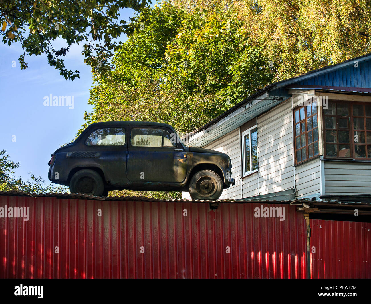 Old stand roof hi-res stock photography and images - Alamy