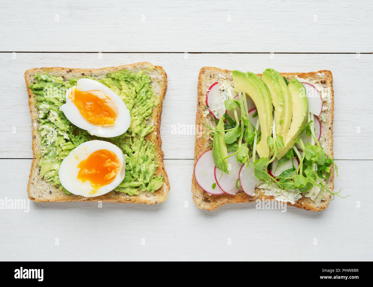 Avocado toasts hi-res stock photography and images - Alamy