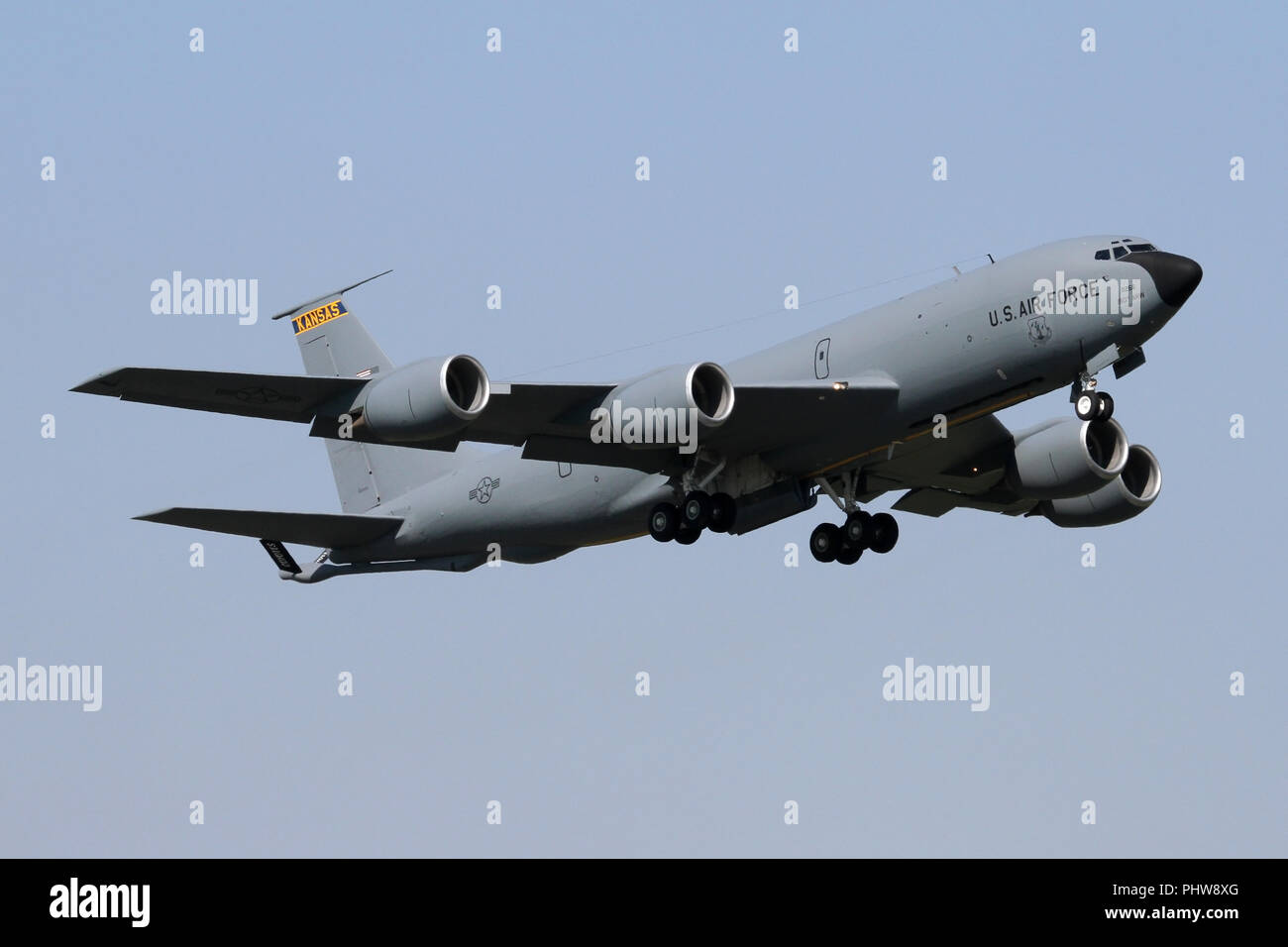 Kc 135 engine hi-res stock photography and images - Alamy