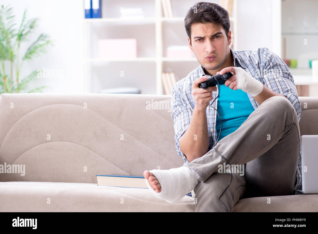 Man foot pain computer hi-res stock photography and images - Alamy