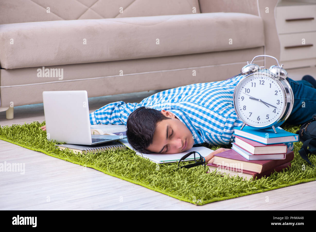 Student having little time to prepare for exams Stock Photo - Alamy