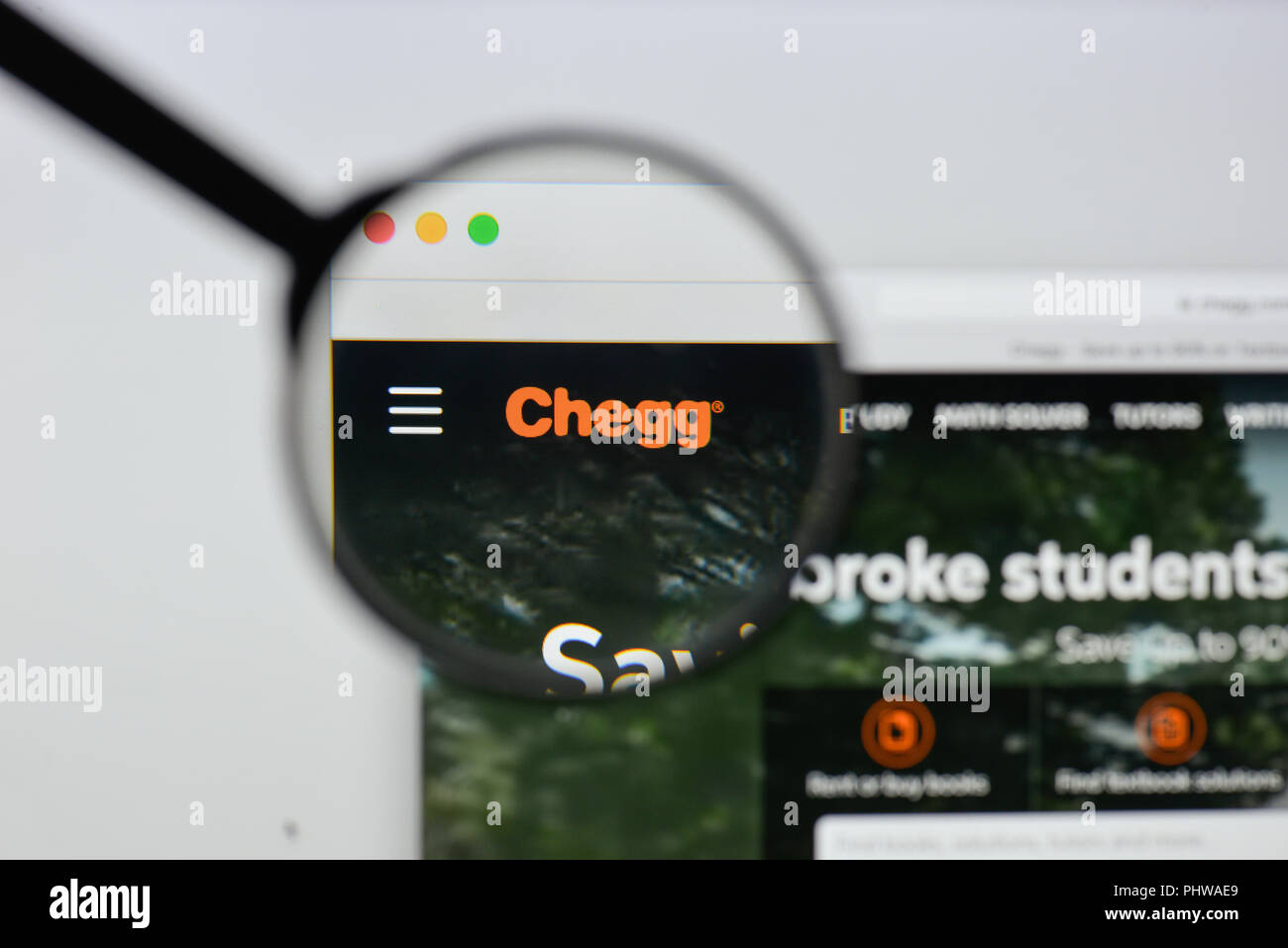 Chegg website hi-res stock photography and images - Alamy