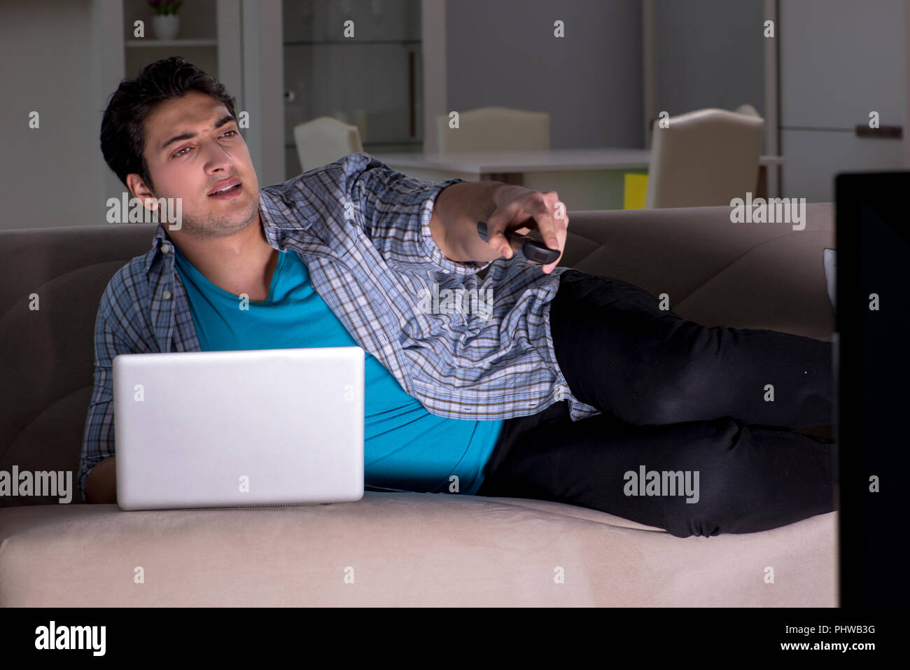 Man late preparing watch hi-res stock photography and images - Alamy