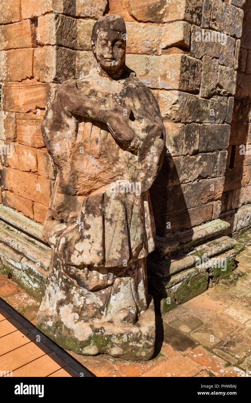 Ruins of Jesus de Tavarangue Jesuit mission (18th century), Jesus de ...