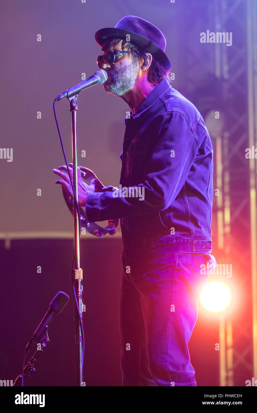 Eels band hi-res stock photography and images - Alamy