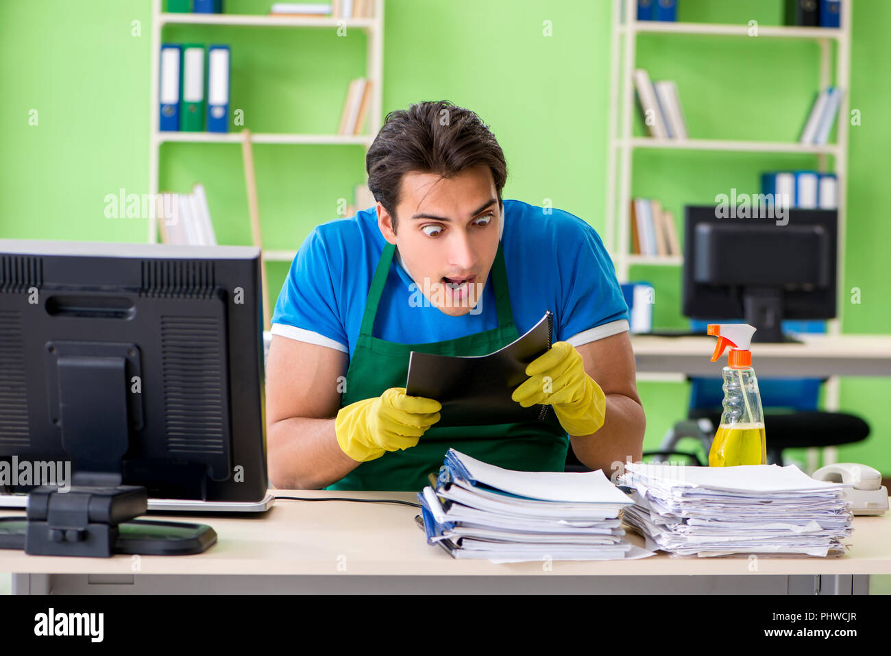 Stealing documents hi-res stock photography and images - Alamy