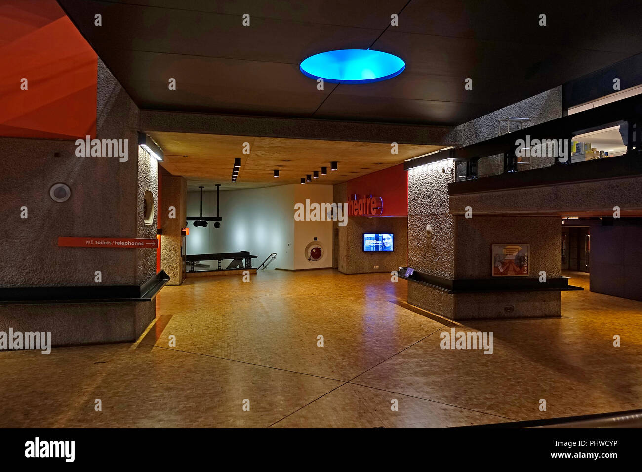 The barbican theatre hi-res stock photography and images - Alamy