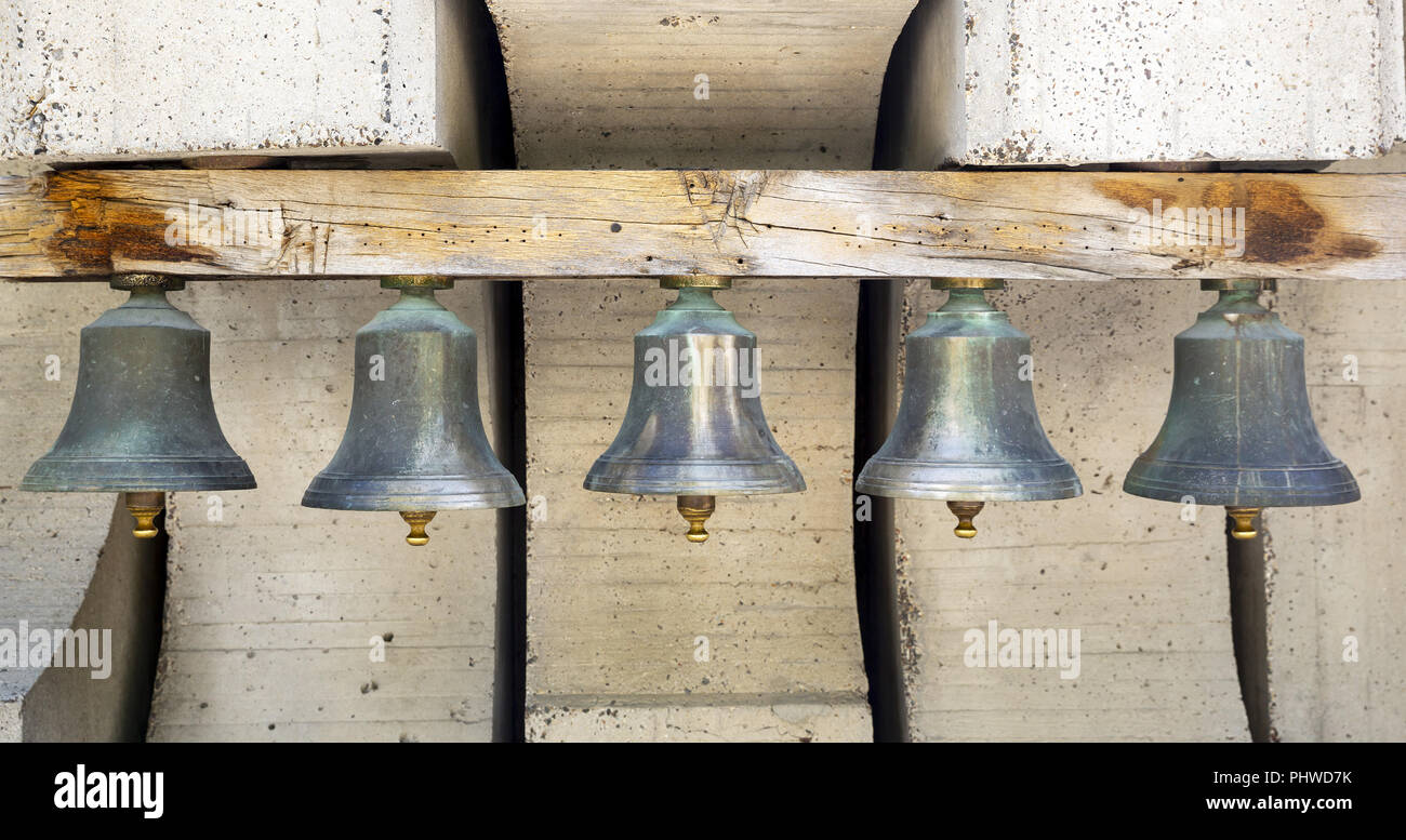 Bell ancient iron old china chinese hi-res stock photography and images ...