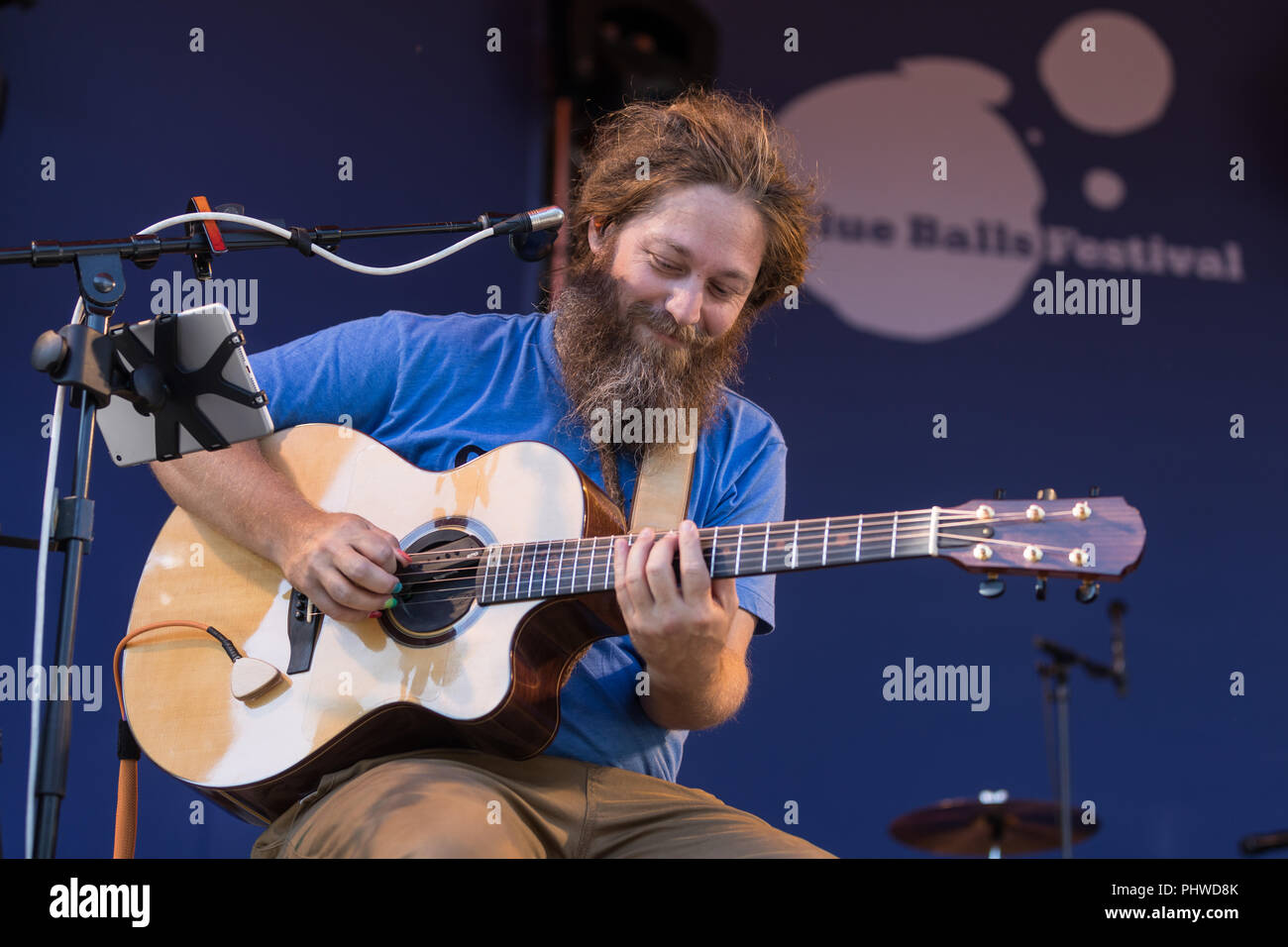 Mike love hi-res stock photography and images - Alamy