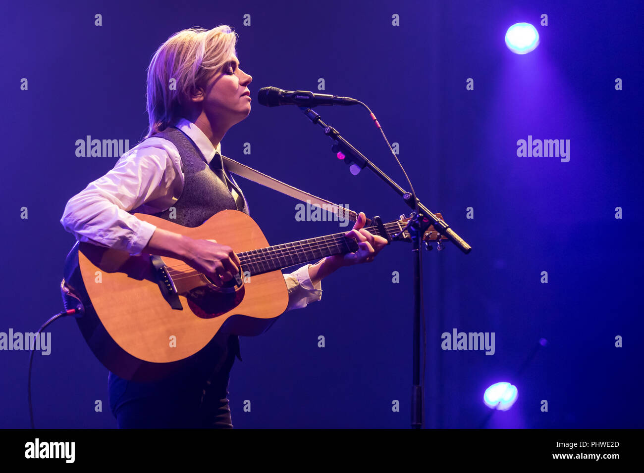 Anna ternheim hi-res stock photography and images - Alamy