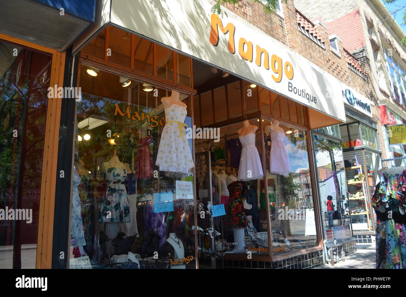 Old time antique store Stock Photo - Alamy