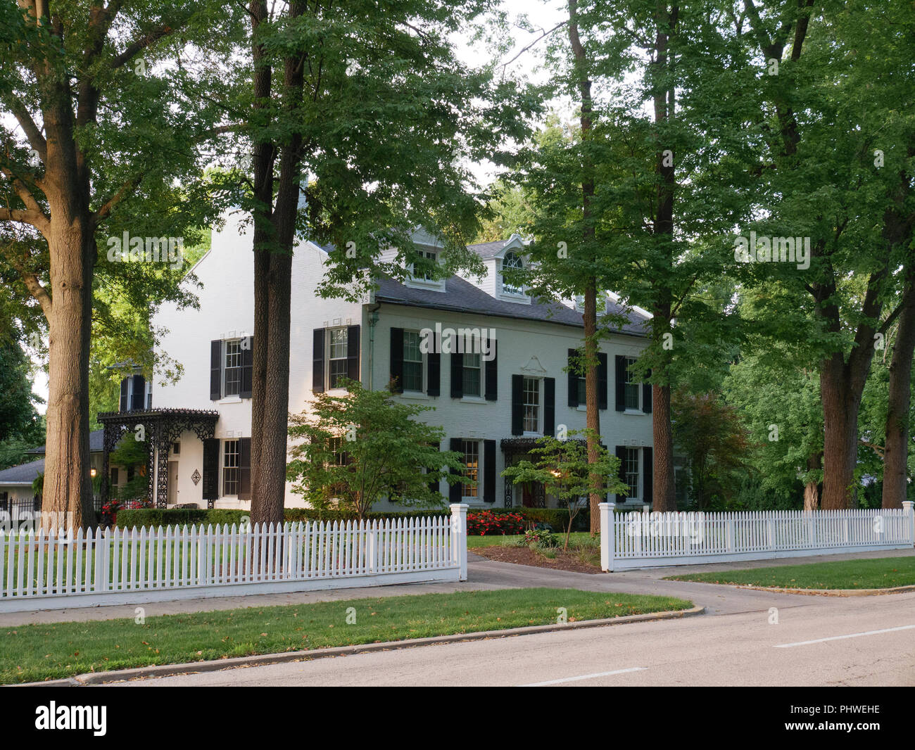 Colonial georgian hi-res stock photography and images - Alamy