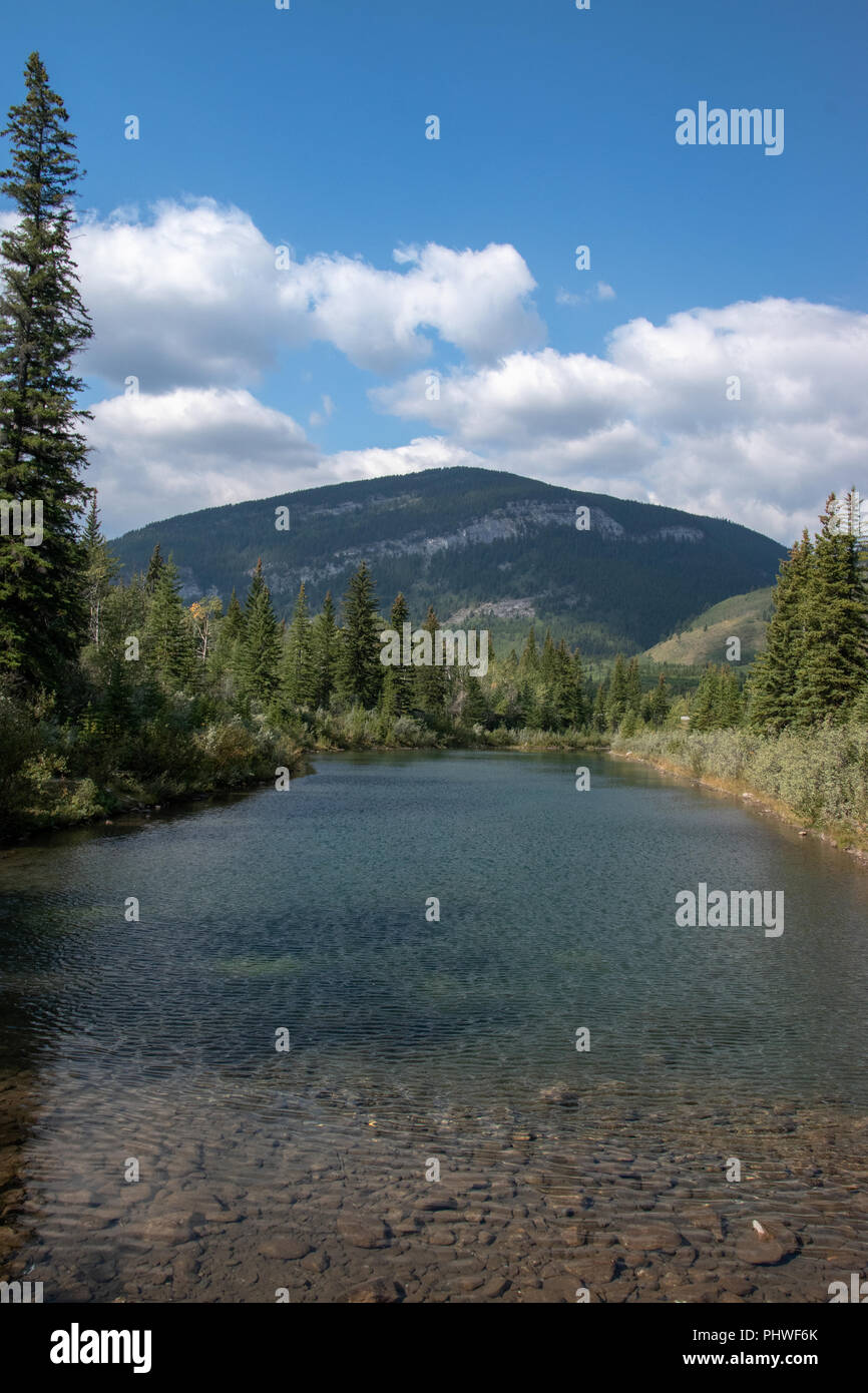 Mt lorette ponds hi-res stock photography and images - Alamy