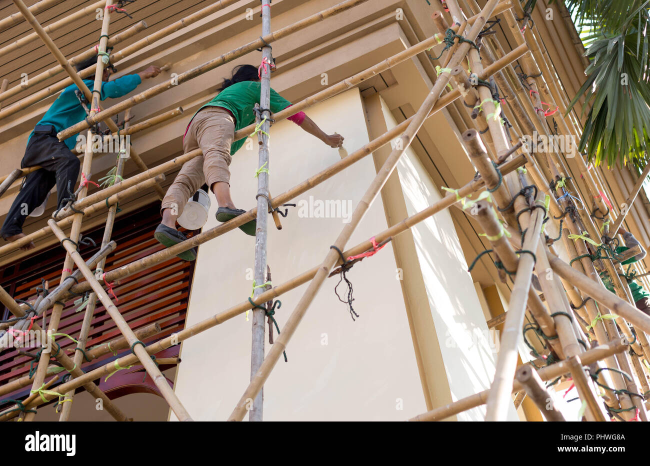 Wooden Scaffold Stock Photos & Wooden Scaffold Stock Images - Alamy