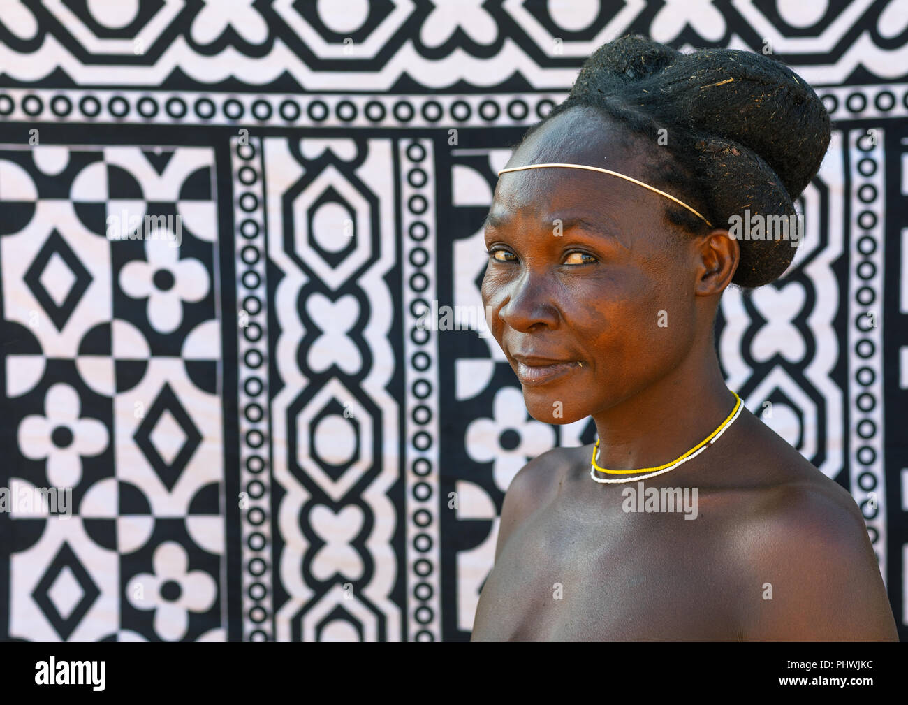 Umbundu hi-res stock photography and images - Alamy